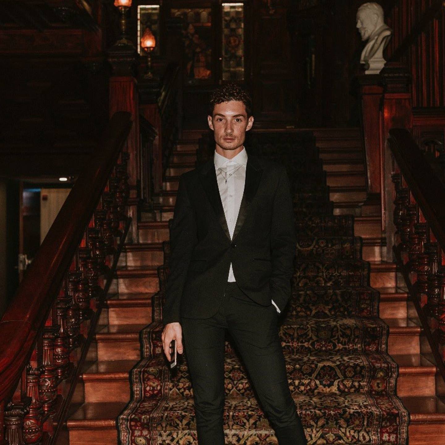 12 Faits sur Adrien Dupuis, Membre de la Color Tribe| Redken Canada