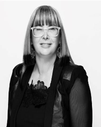 ANGIE HUNT - Redken's Artist Network - Redken Canada